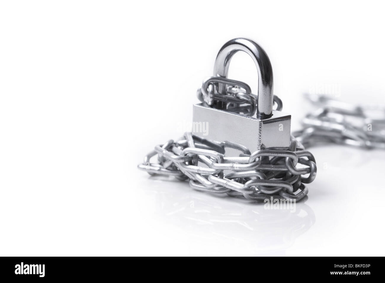 Lock and chain on the white background Stock Photo - Alamy