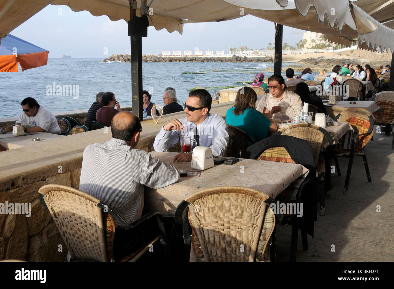 LEBANON PEOPLE WALKING AND DINING ON THE FAMOUS SEAFRONT CORNICHE ...