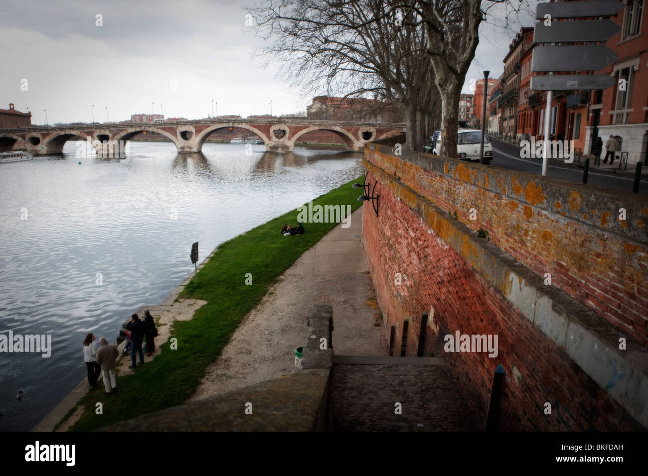 Garonne river barge hi-res stock photography and images - Alamy
