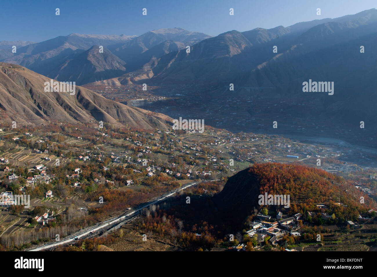 Panorama of Dadu River valley at Jinchuan with its Tibetan farmhouses ...