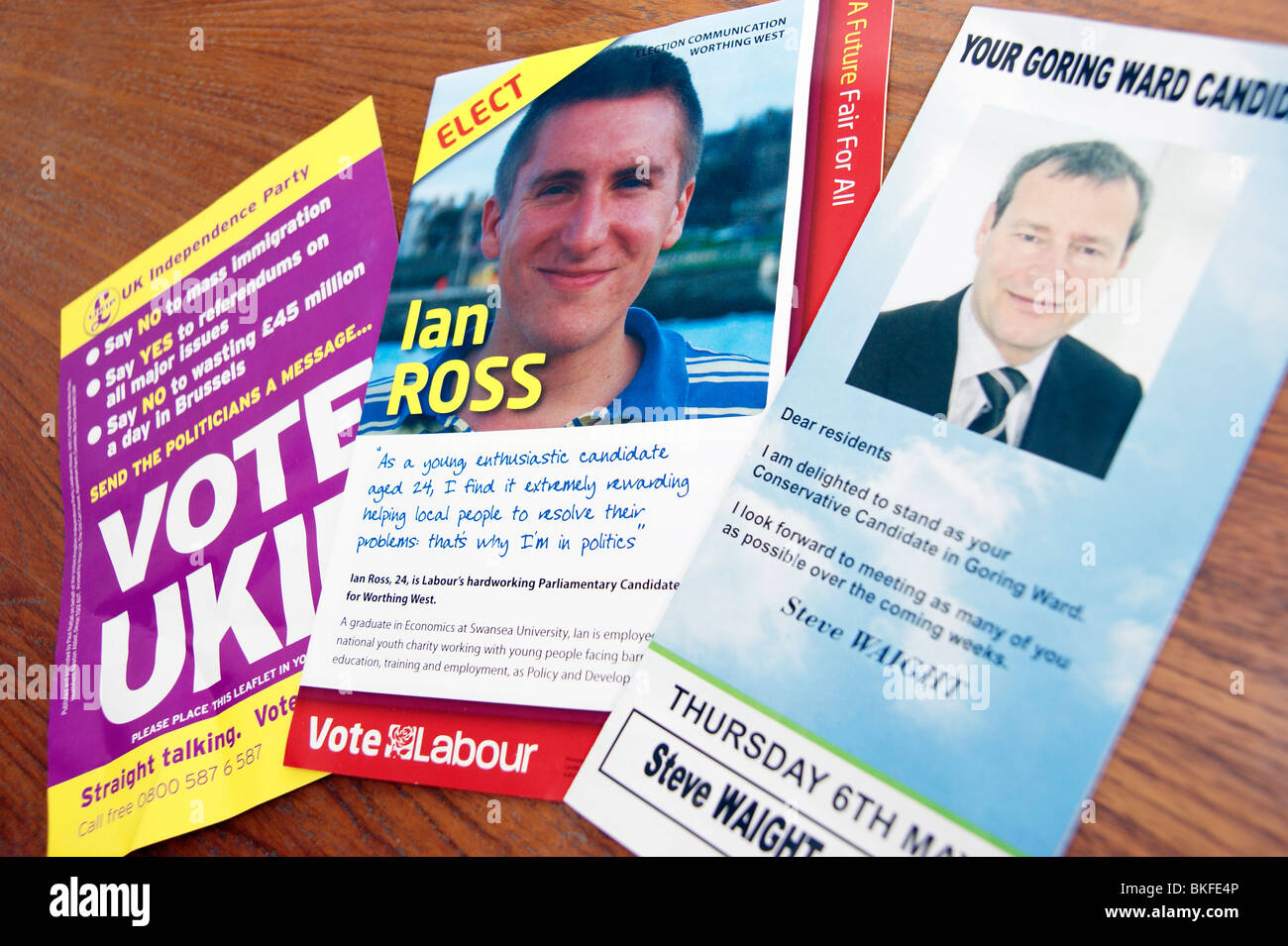 election flyers / leaflets from the conservatives, labour & ukip Goring ...