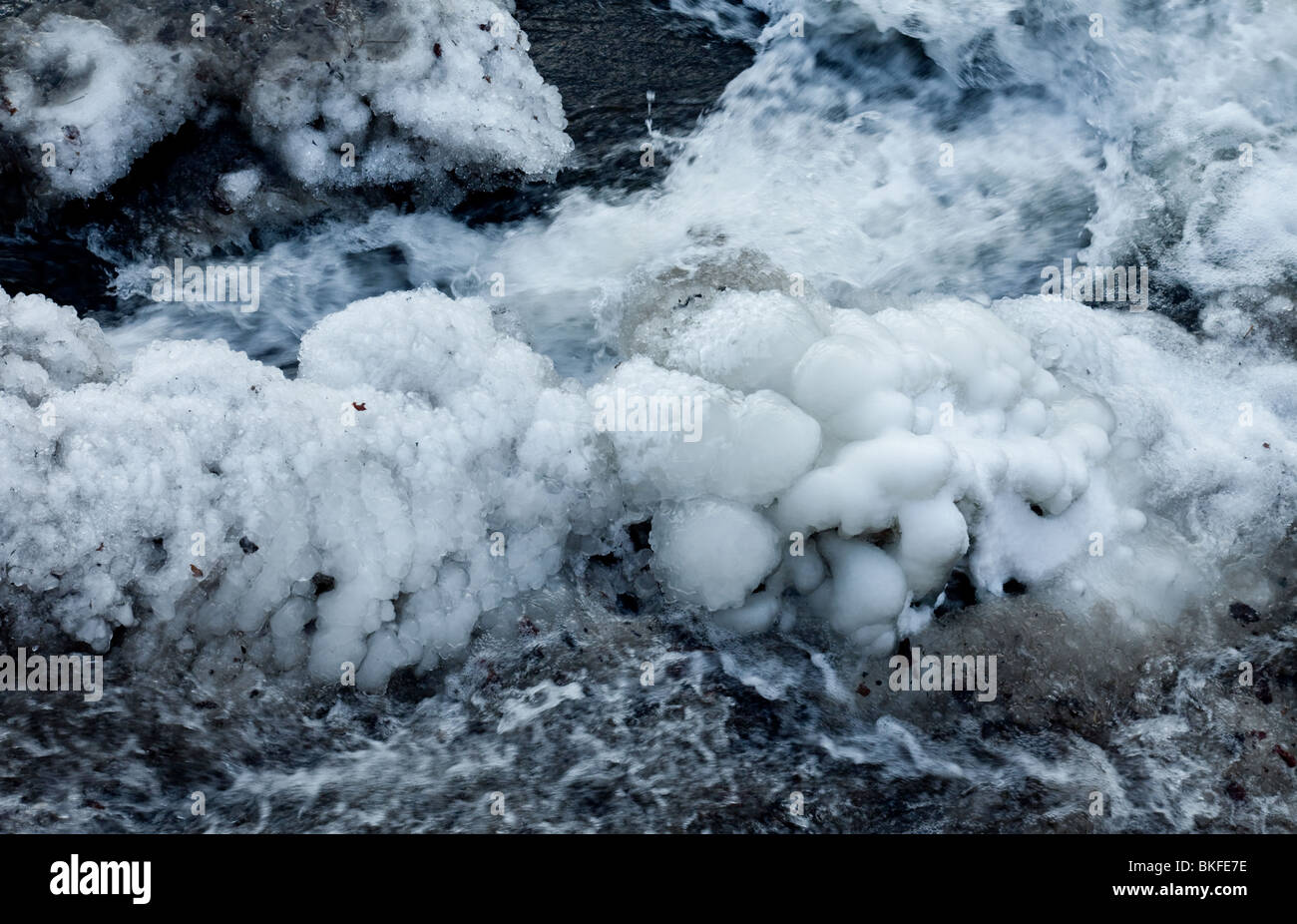 Freeze up river hi-res stock photography and images - Alamy