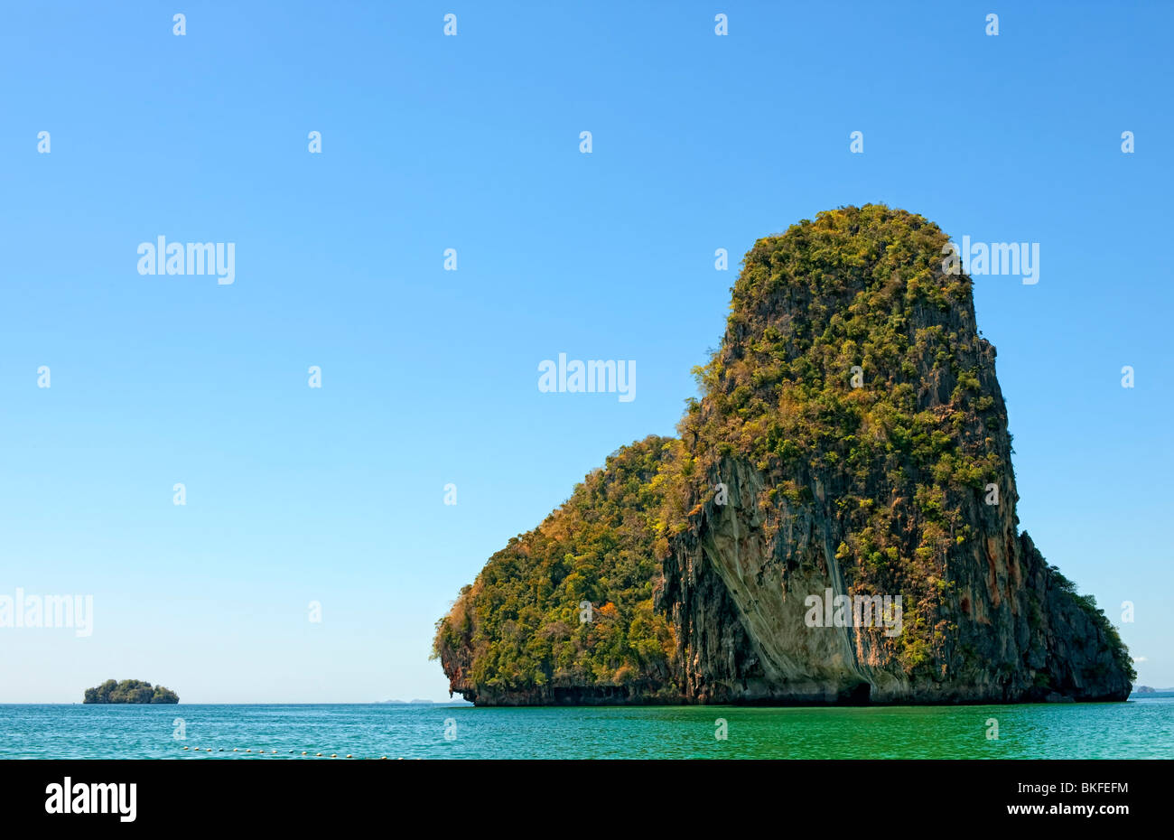 Giant rocks hi-res stock photography and images - Alamy