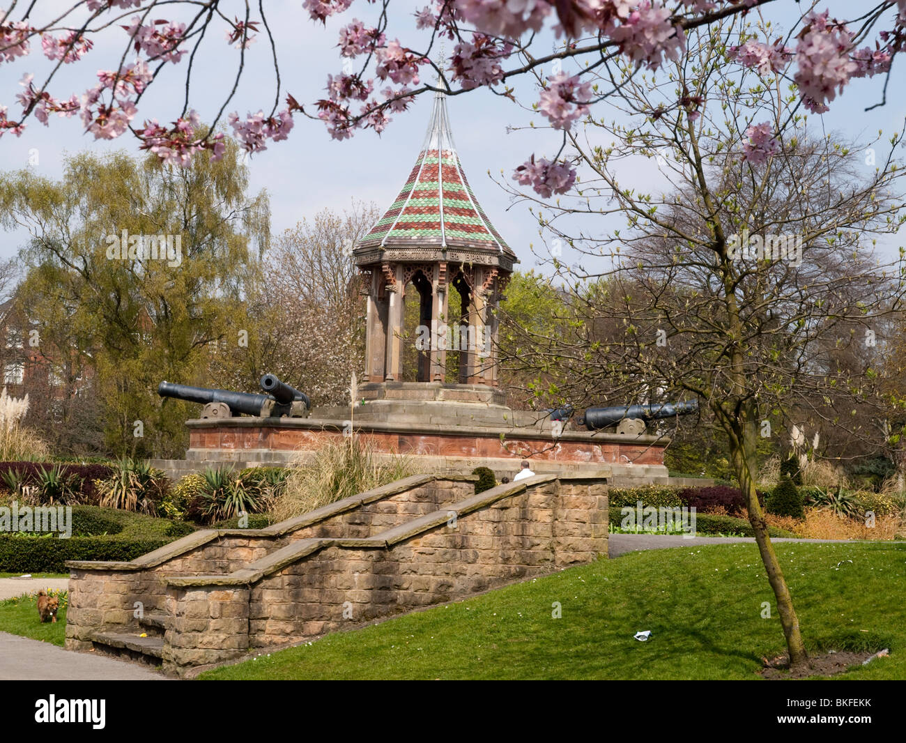 Nottingham arboretum park chinese hi-res stock photography and images ...