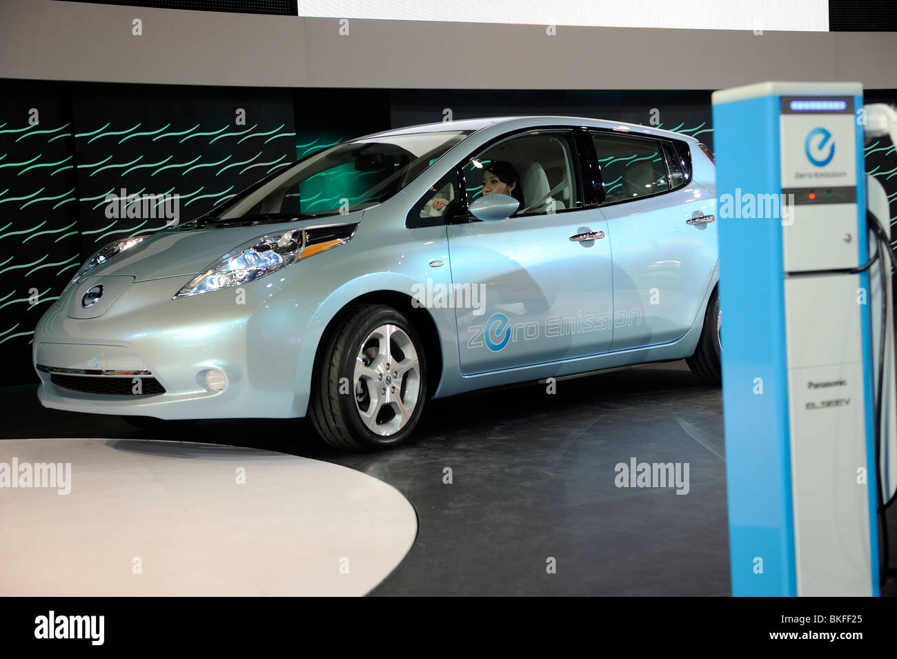 The new Nissan Motor Co.'s zero-emission electronic vehicle (EV) 'Leaf ...