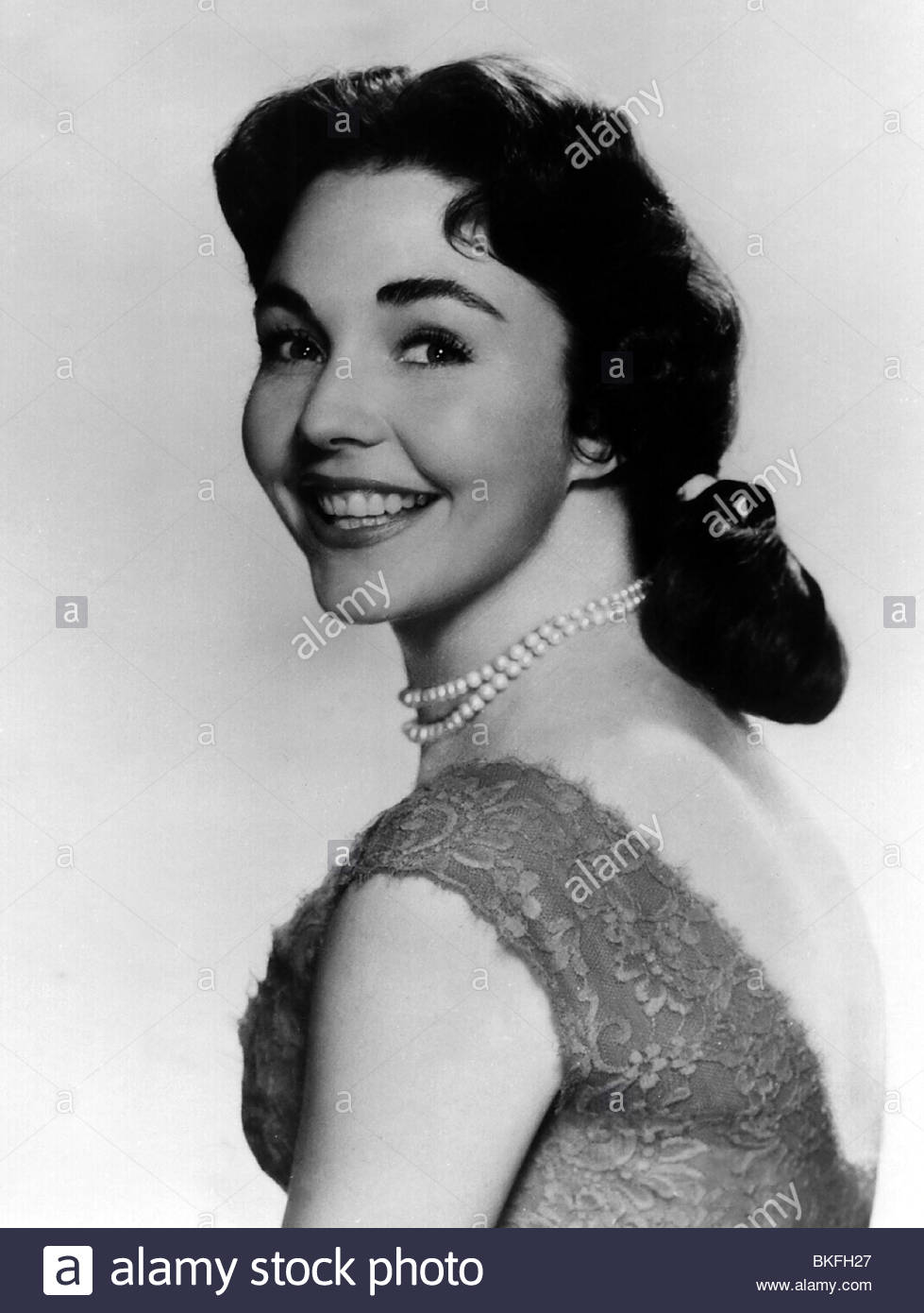 Jennifer Jones Actress Stock Photos & Jennifer Jones Actress Stock ...