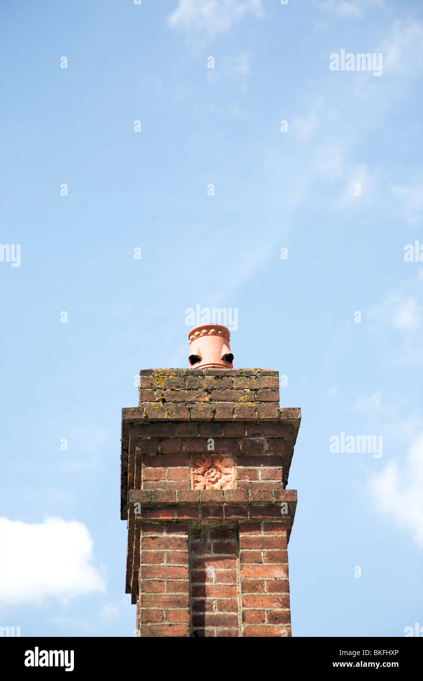 Victorian chimney pot hi-res stock photography and images - Alamy