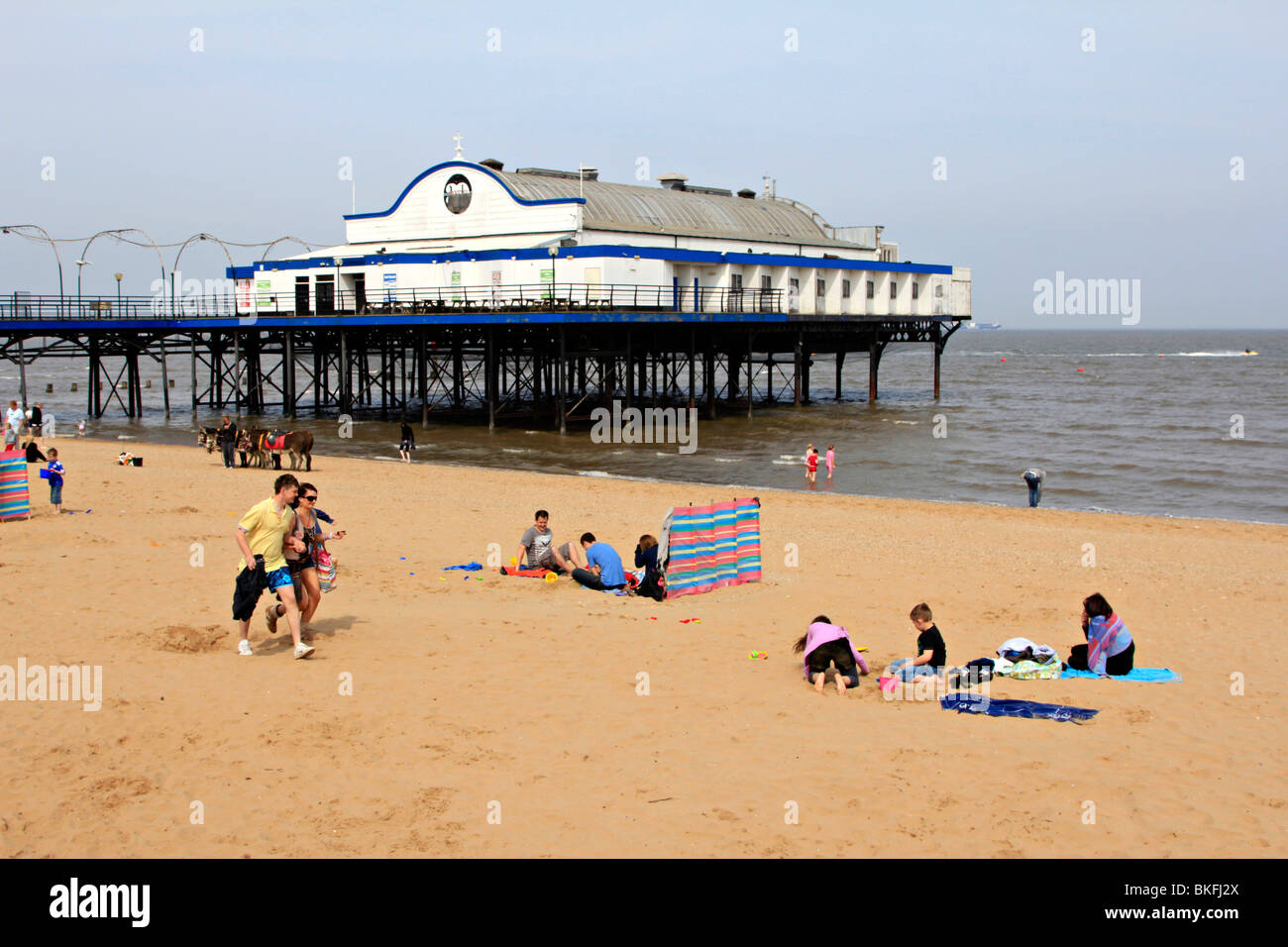 Beach Promenade Cleethorpes Beach Cleethorpes High Resolution Stock ...
