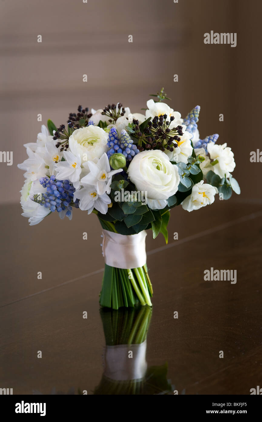 Posey of flowers hi-res stock photography and images - Alamy