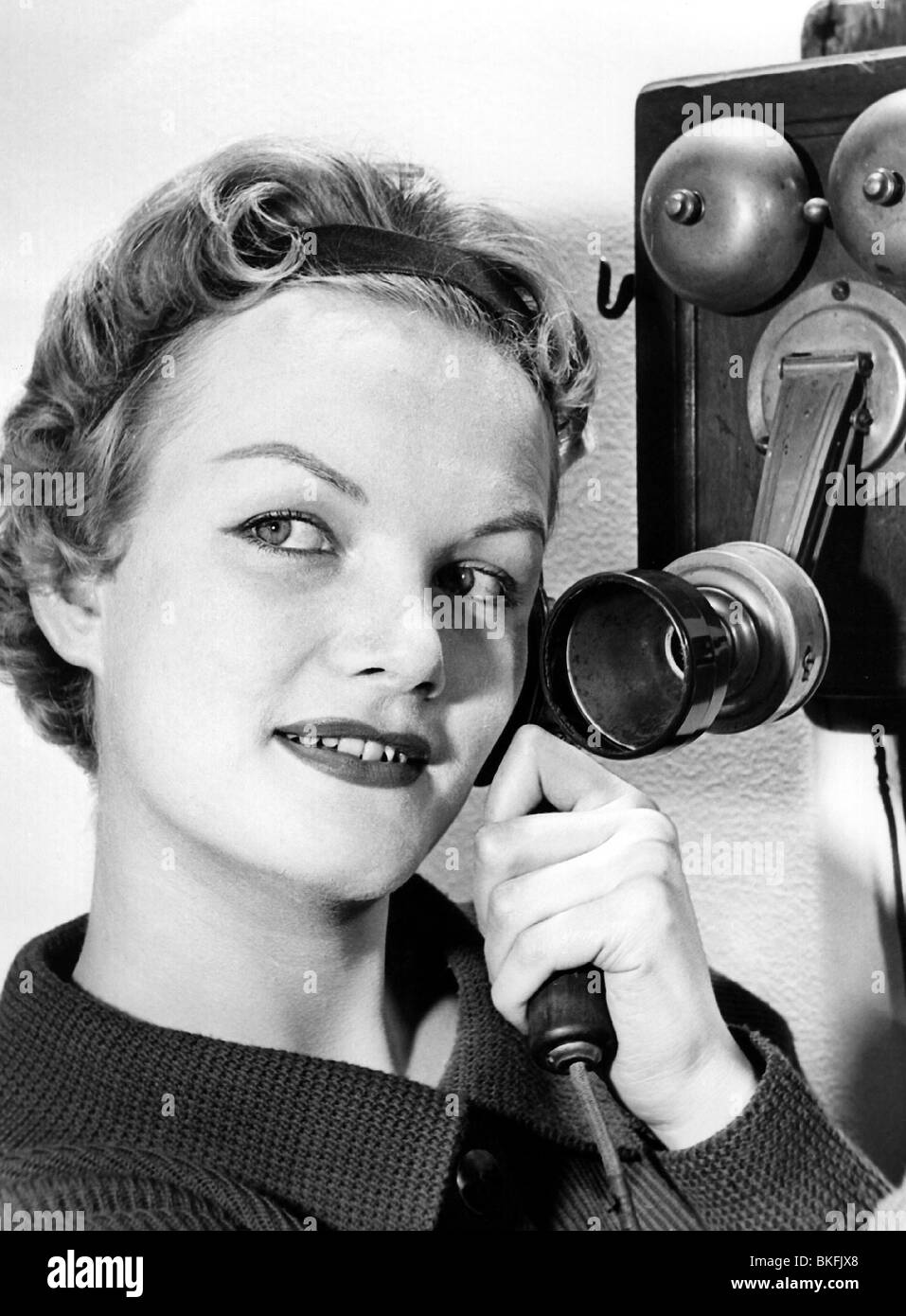 1950s phone female hi-res stock photography and images - Alamy