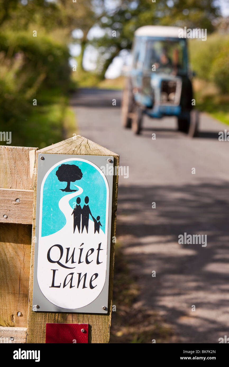 Quiet lane sign hi-res stock photography and images - Alamy