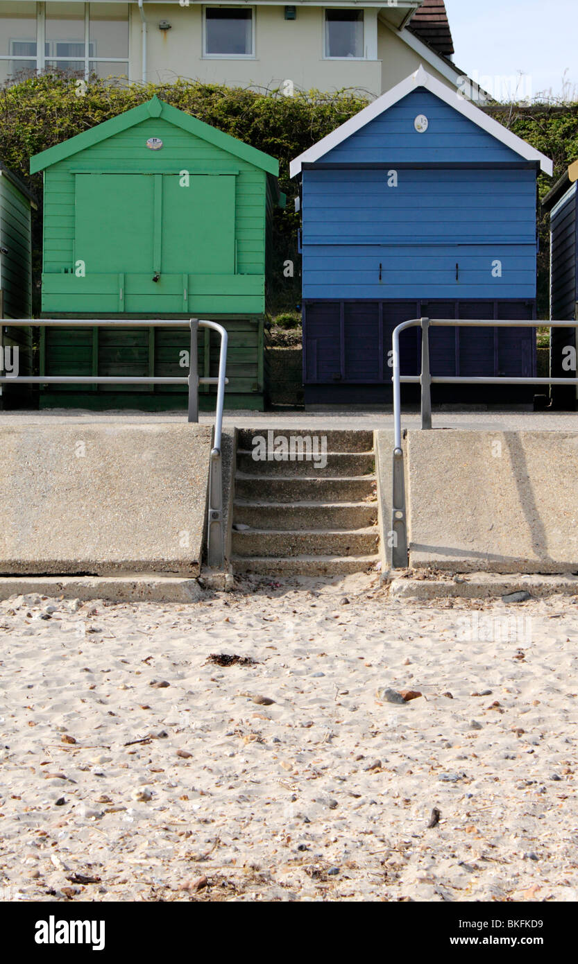 Beach huts Avon Beach Christchurch Dorset Stock Photo - Alamy