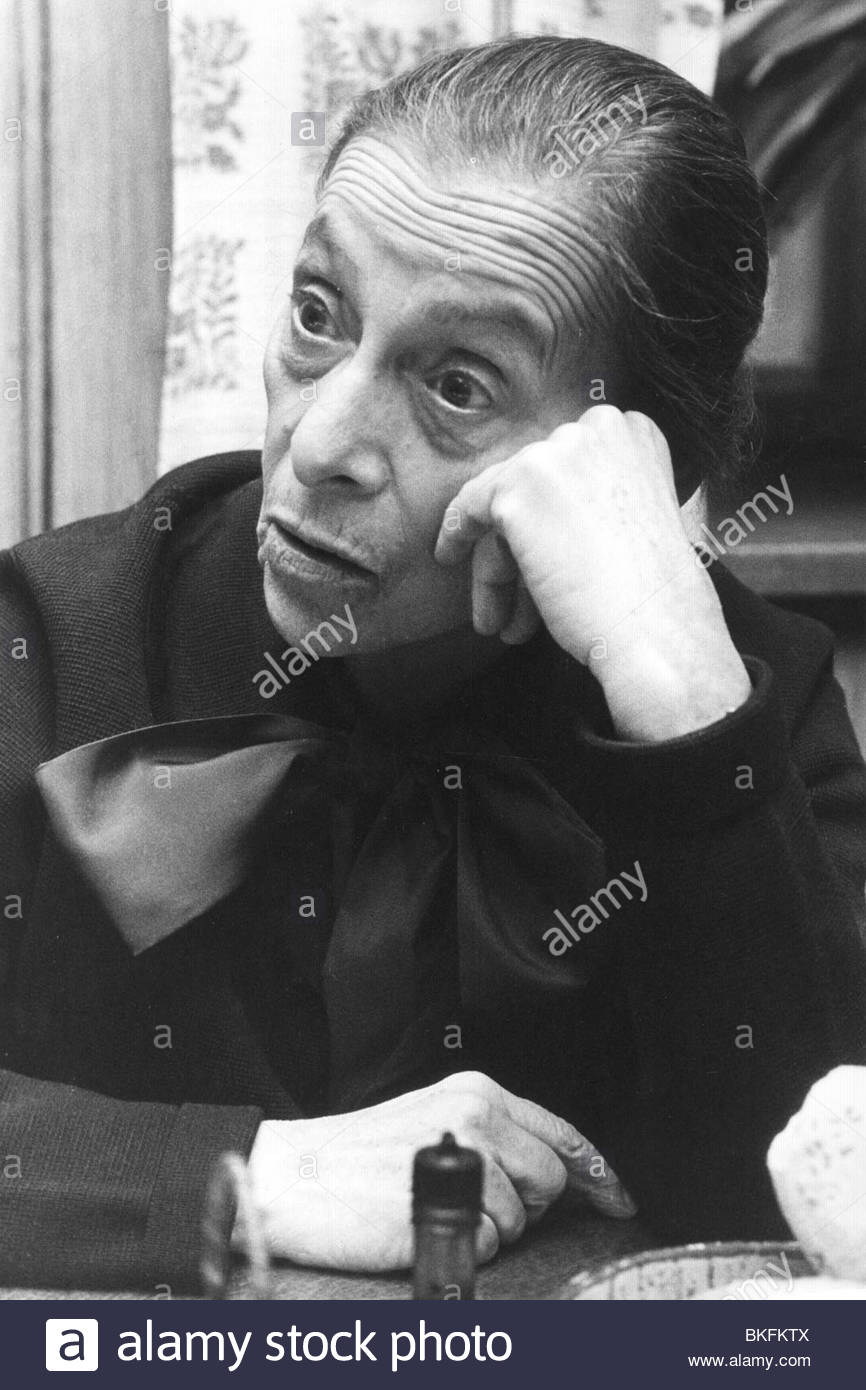 Helene Weigel High Resolution Stock Photography and Images - Alamy