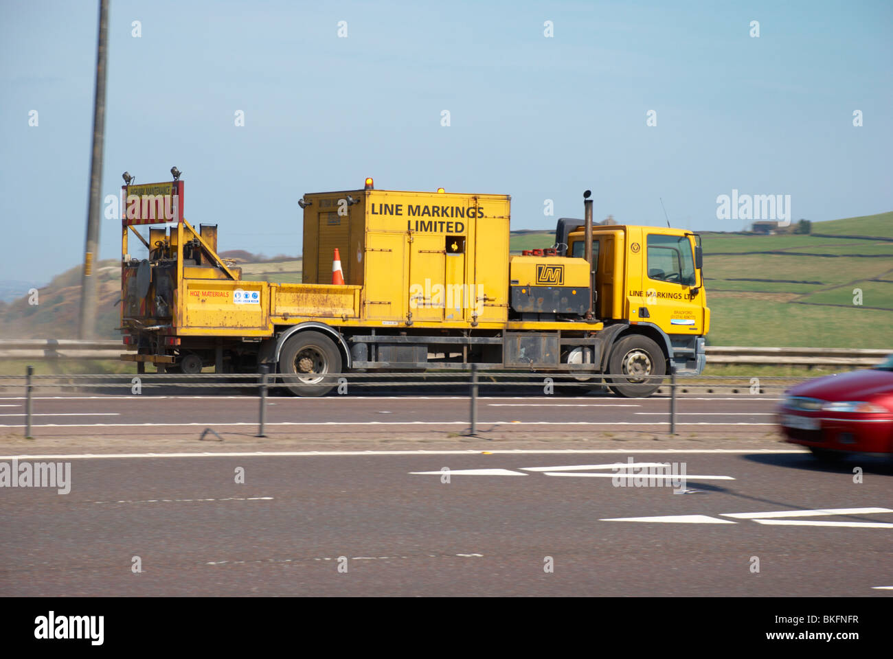 Motorway maintenance vehicle hi-res stock photography and images - Alamy