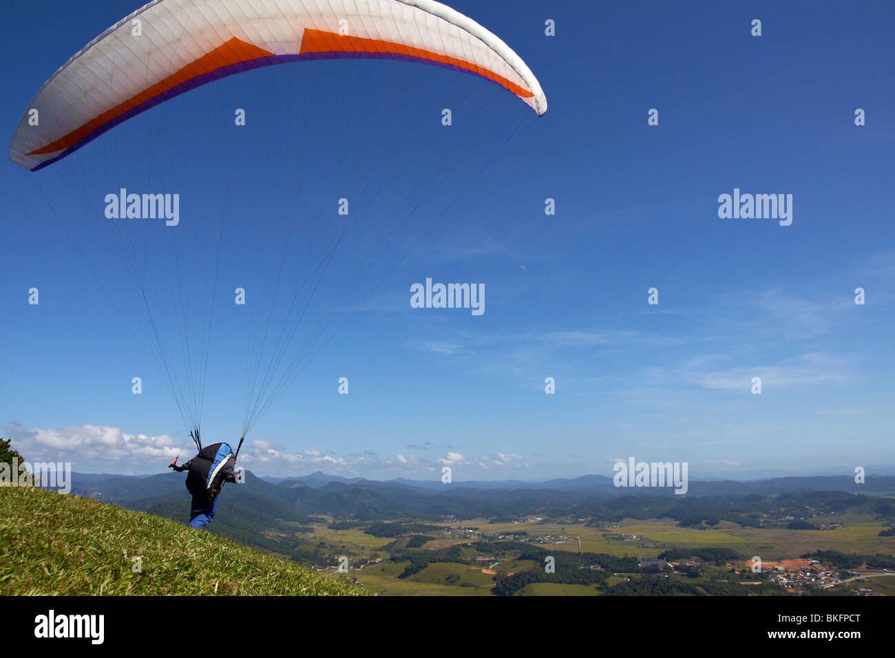 Take off for a paraglider flight Stock Photo - Alamy