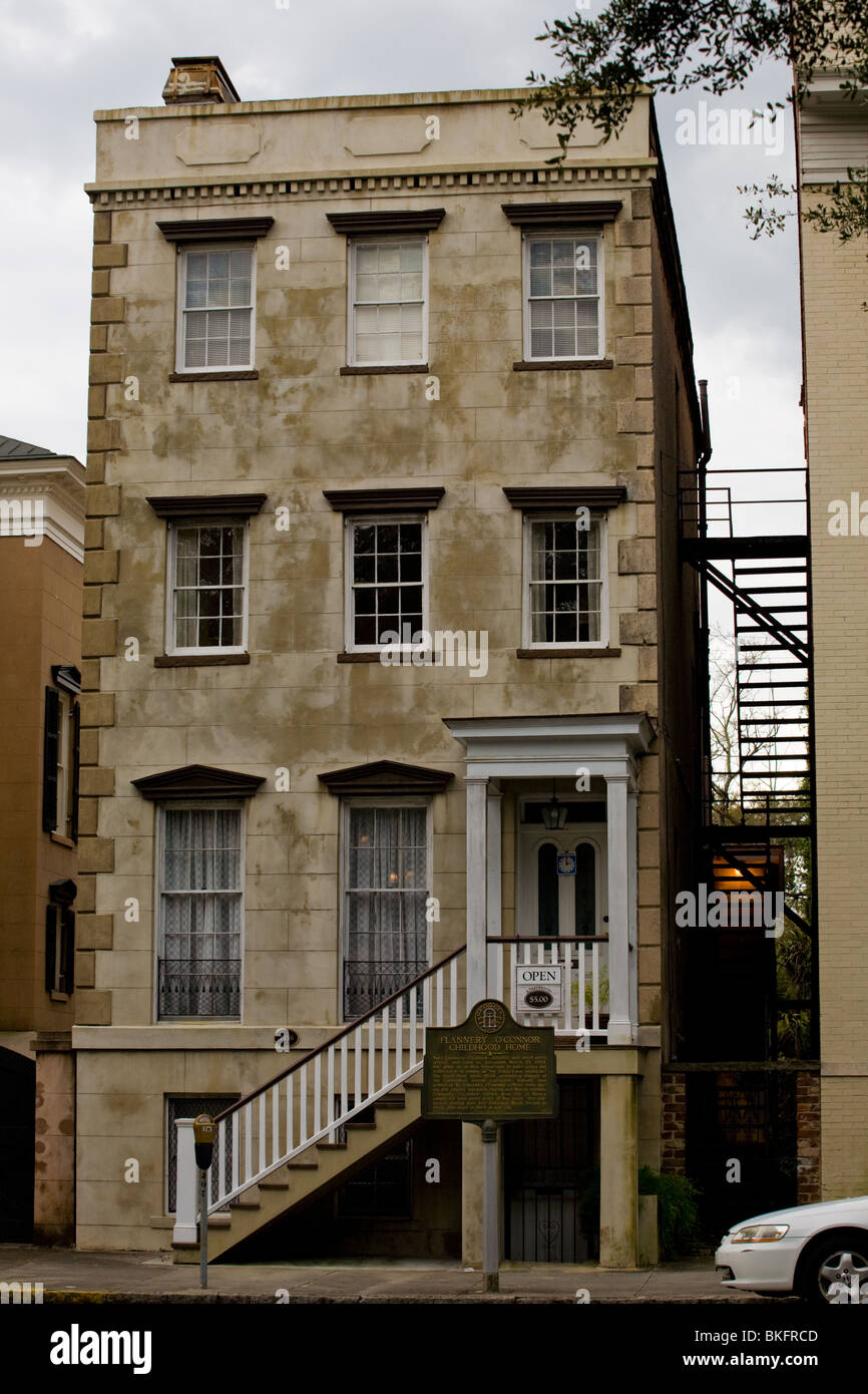 Flannery o'connor childhood home hi-res stock photography and images ...