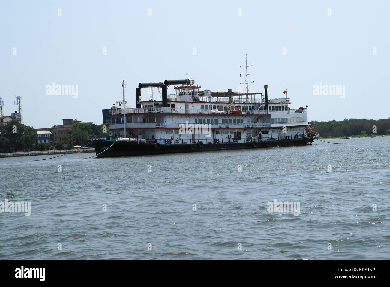 From the mandovi river hi-res stock photography and images - Alamy