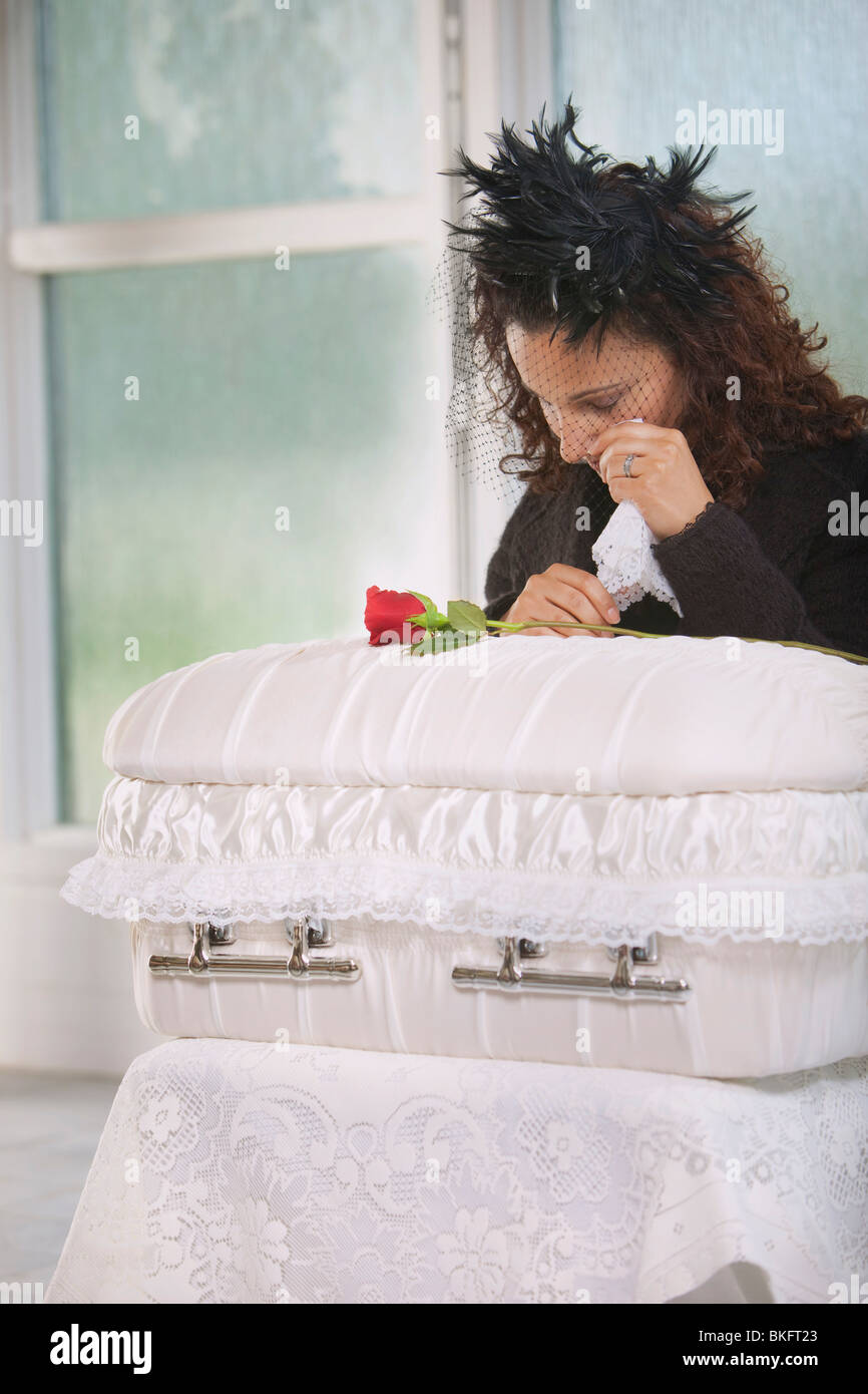 Baby coffin and flowers hi-res stock photography and images - Alamy