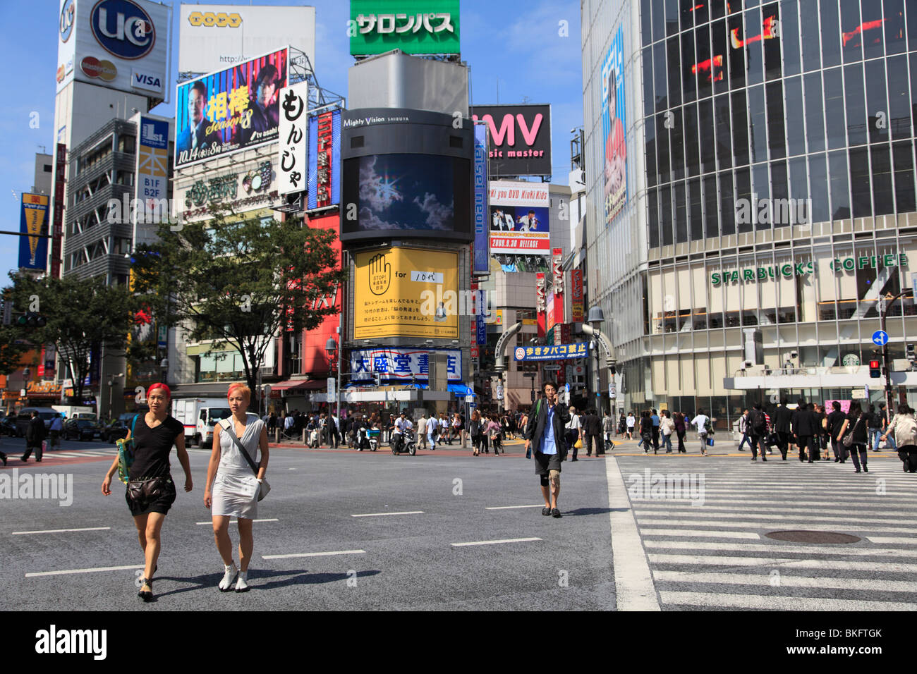 Crossing crosswalk hi-res stock photography and images - Alamy