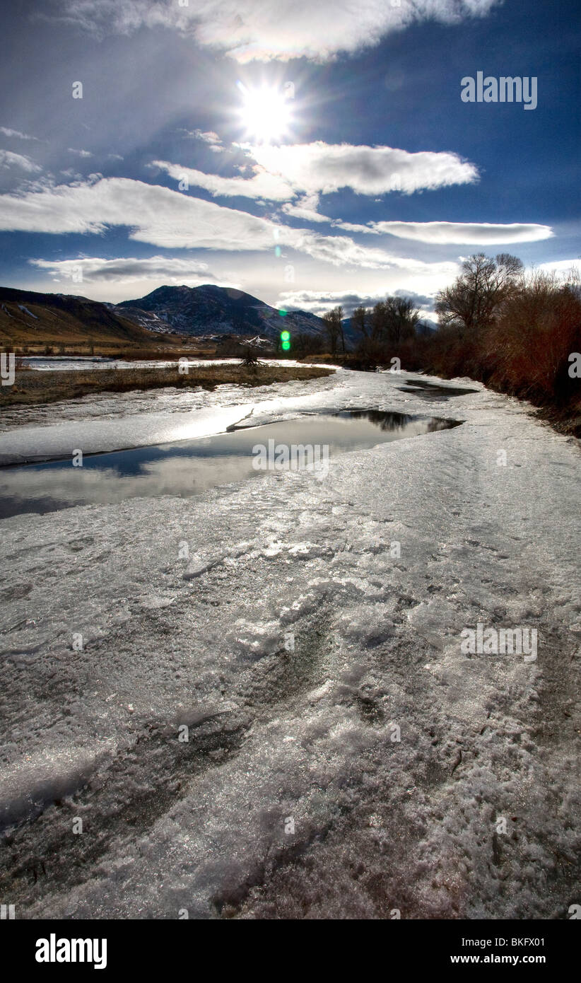Soda butte geyser hi-res stock photography and images - Alamy