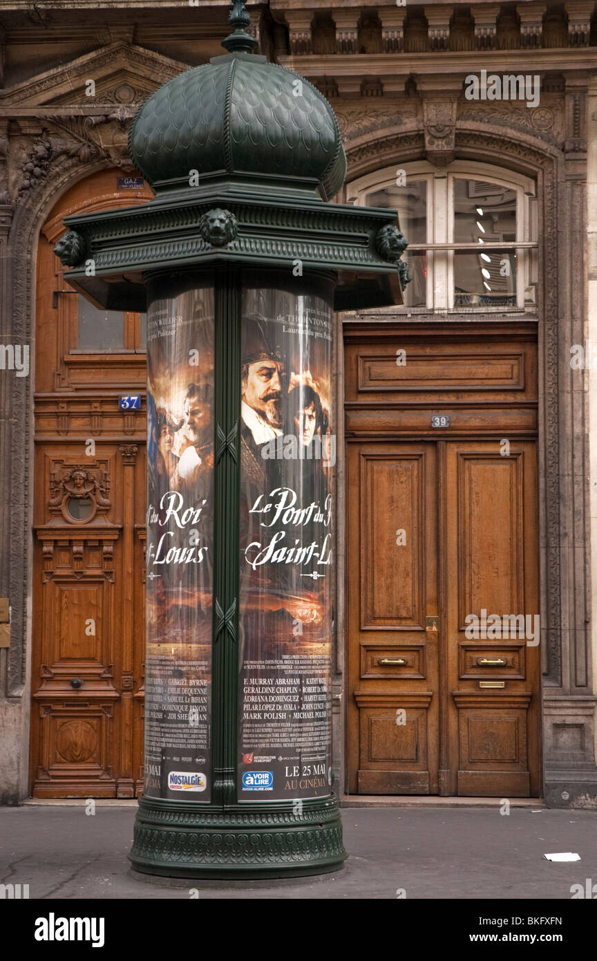 Colonne morris france hi-res stock photography and images - Alamy
