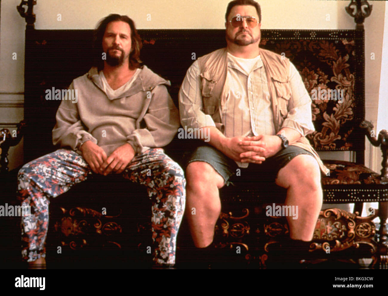 THE BIG LEBOWSKI (1998) JEFF BRIDGES, JOHN GOODMAN BLKI 062 Stock Photo ...