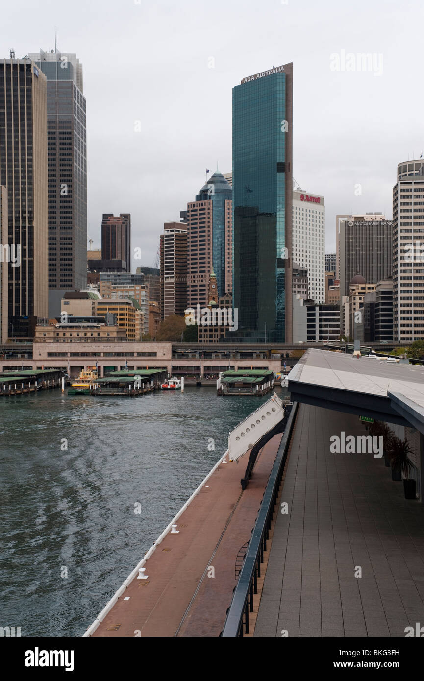 Circular quay port hi-res stock photography and images - Alamy