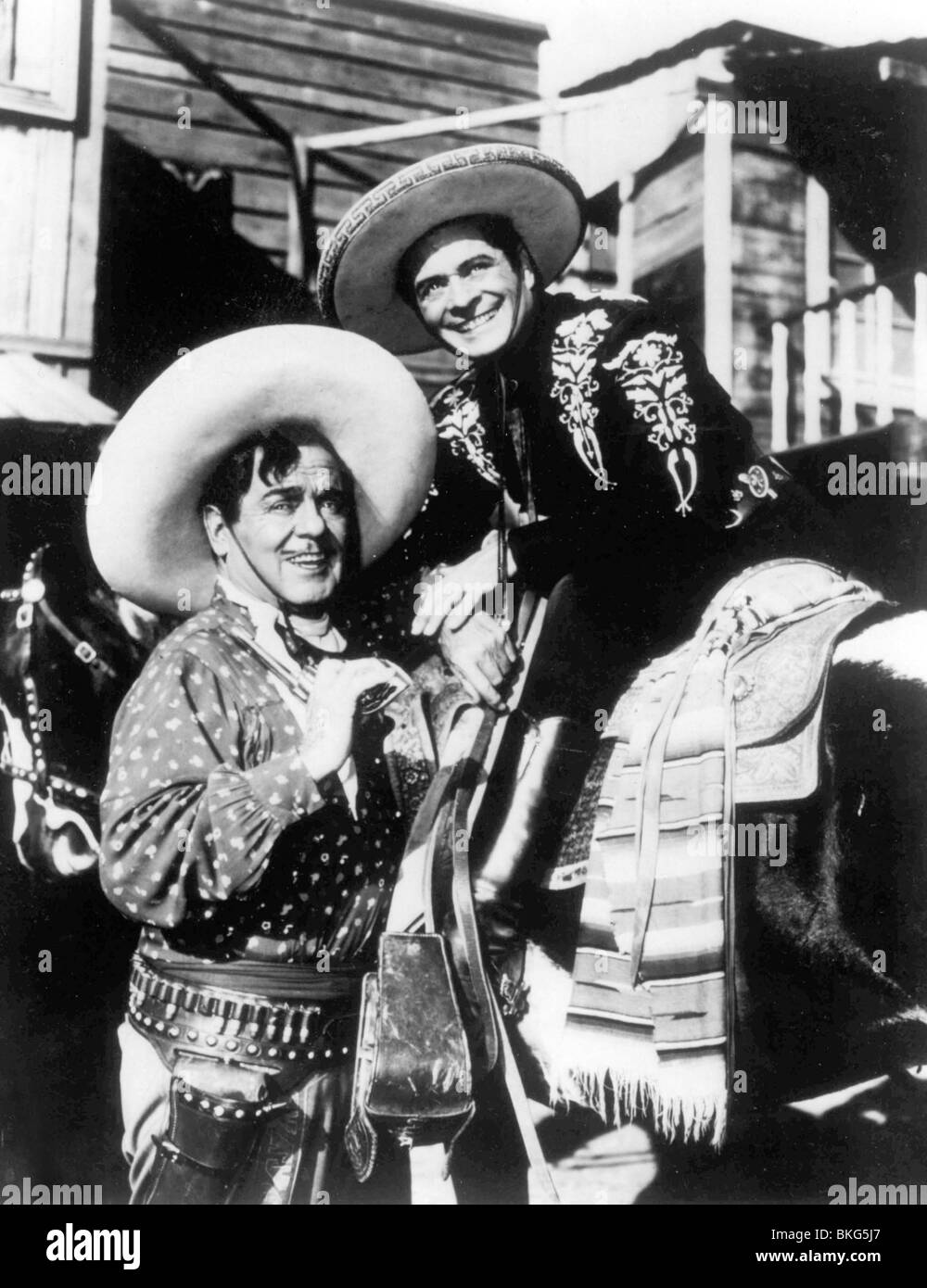 THE CISCO KID (TV) LEO CARILLO, DUNCAN RENALDO CISC 001 P Stock Photo ...