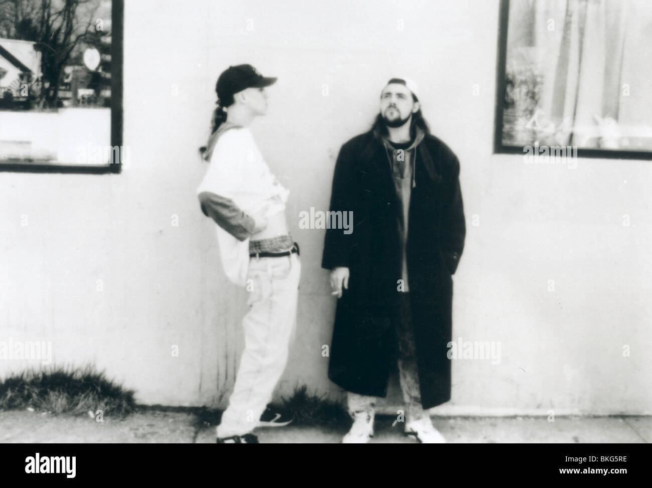 CLERKS (1994) JASON MEWES, KEVIN SMITH CLKS 003P Stock Photo - Alamy
