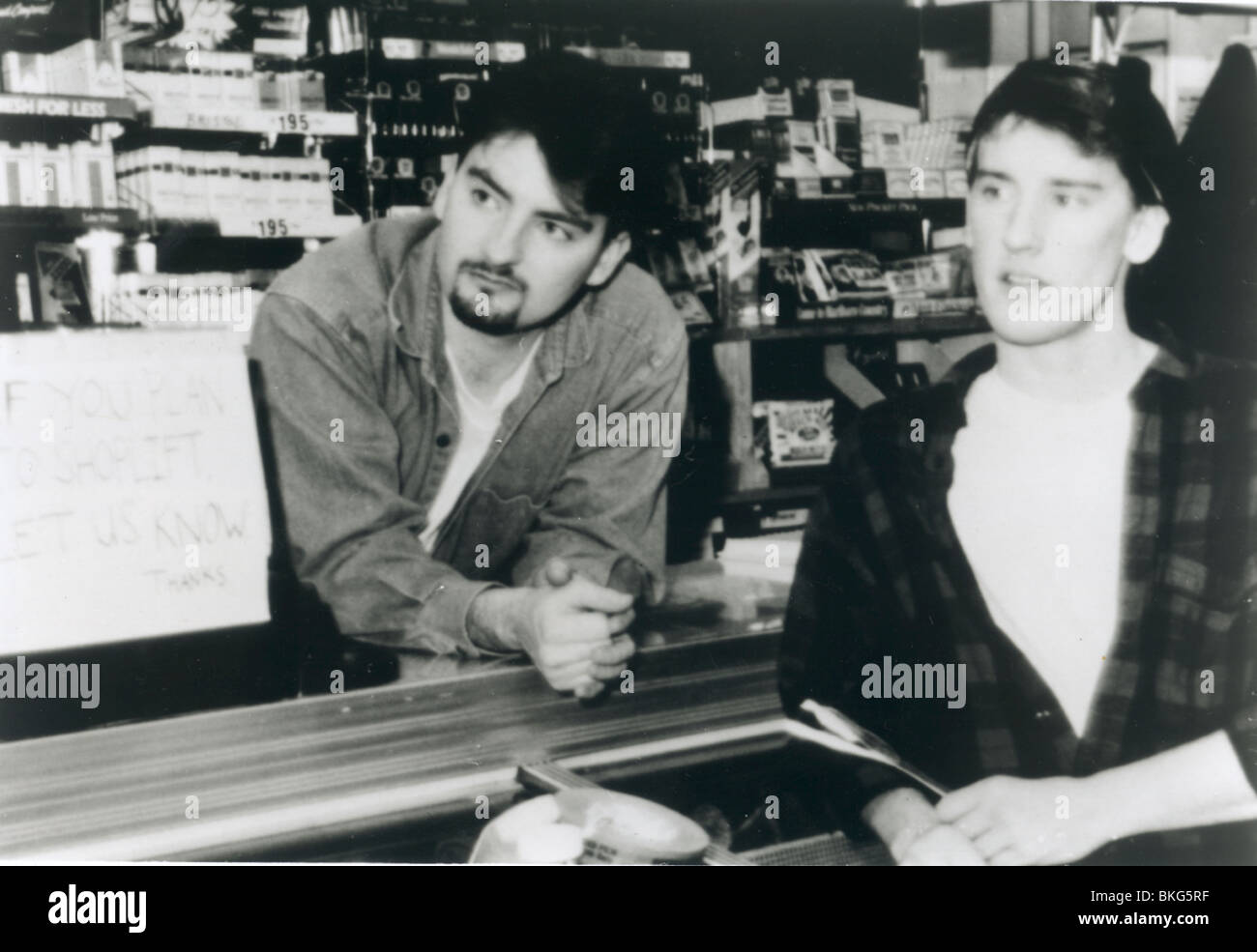 Clerks 1994 film hi-res stock photography and images - Alamy