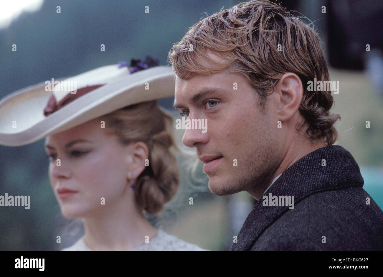 COLD MOUNTAIN (2003) NICOLE KIDMAN, JUDE LAW CDMN 002-A Stock Photo - Alamy