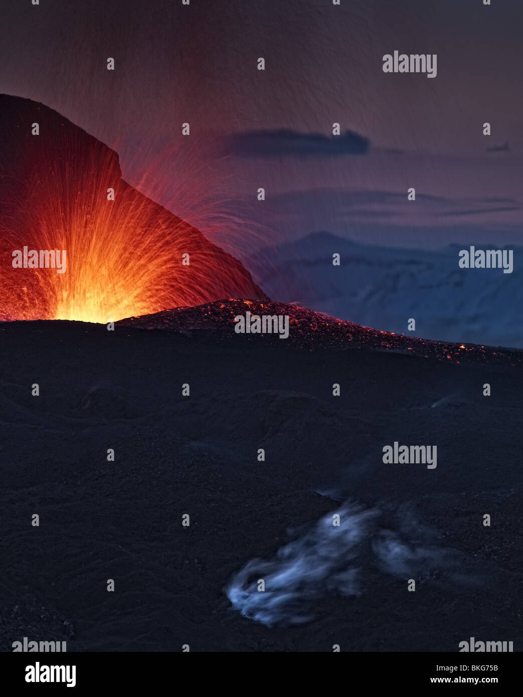 Fire and Ice-volcano eruption in Iceland at Fimmvorduhals, a ridge ...