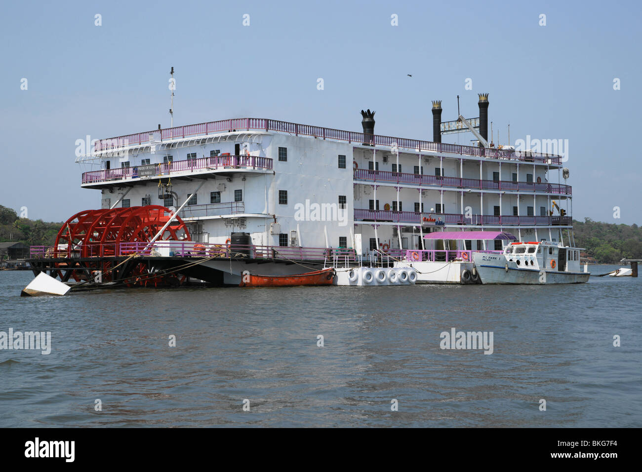 From the mandovi river hi-res stock photography and images - Alamy