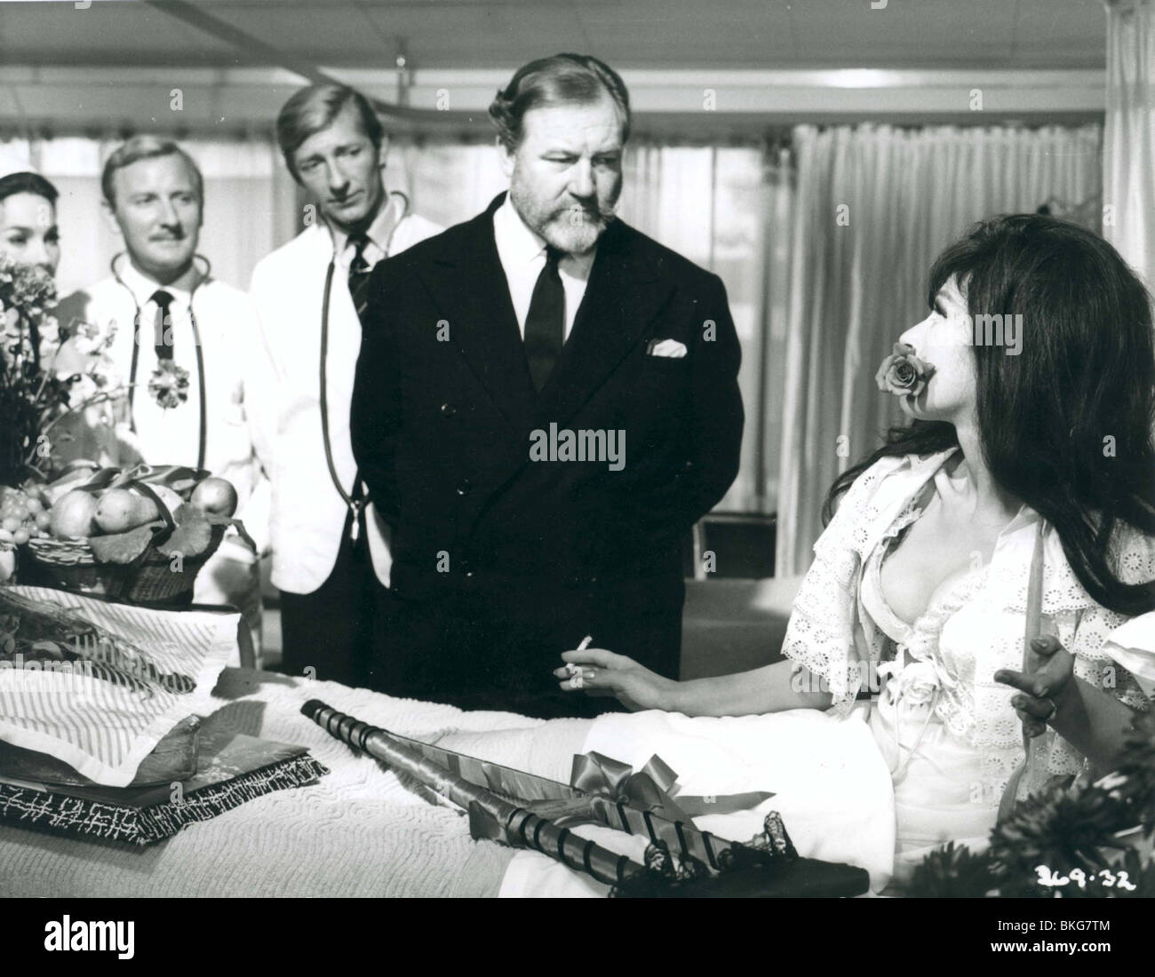 Leslie phillips and fenella fielding hi-res stock photography and images - Alamy