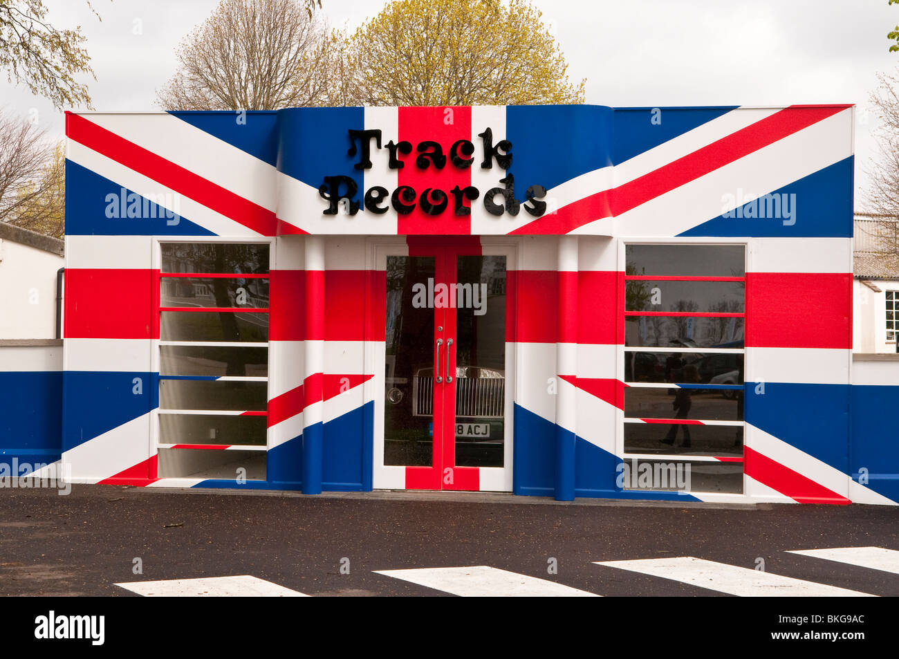 Flag painted building hi-res stock photography and images - Alamy