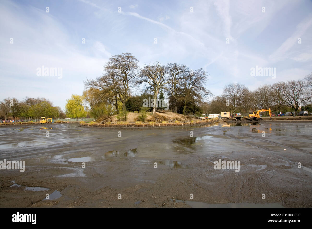 Dredging one of the lakes at Clapham Common Park , London Stock Photo ...