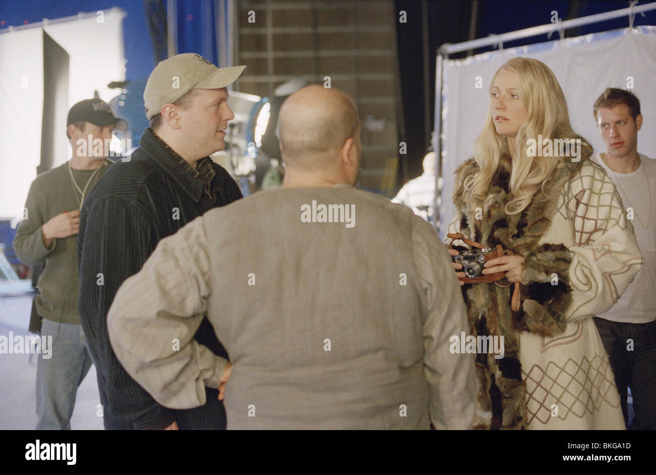 KERRY CONRAN (DIR) O/S 'SKY CAPTAIN AND THE WORLD OF TOMORROW' (2004 ...