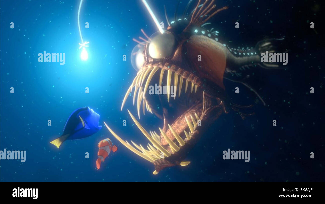 FINDING NEMO (2003) ANIMATION CREDIT DISNEY FINN 001-06 Stock Photo - Alamy