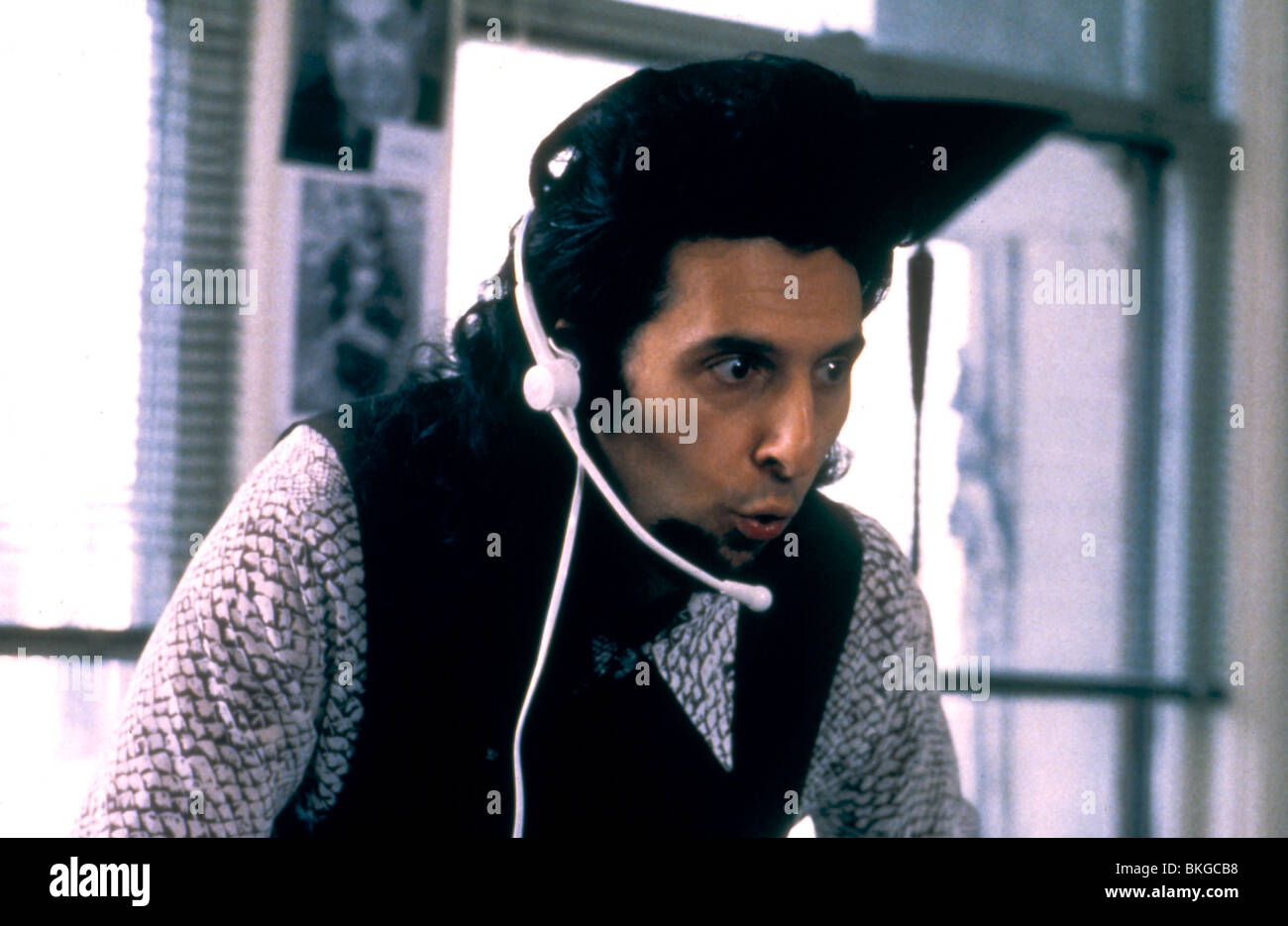 GIRL 6 (1996) GIRL SIX (ALT) JOHN TURTURRO GIRL 015 Stock Photo - Alamy
