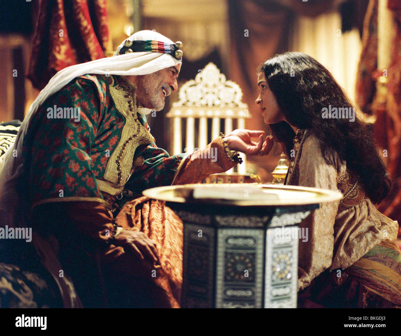 HIDALGO (2004) OMAR SHARIF, ZULEIKHA ROBINSON HIDG 001-07 Stock Photo ...