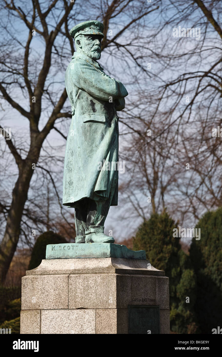 Captain Edward Smith Stock Photos & Captain Edward Smith Stock Images ...