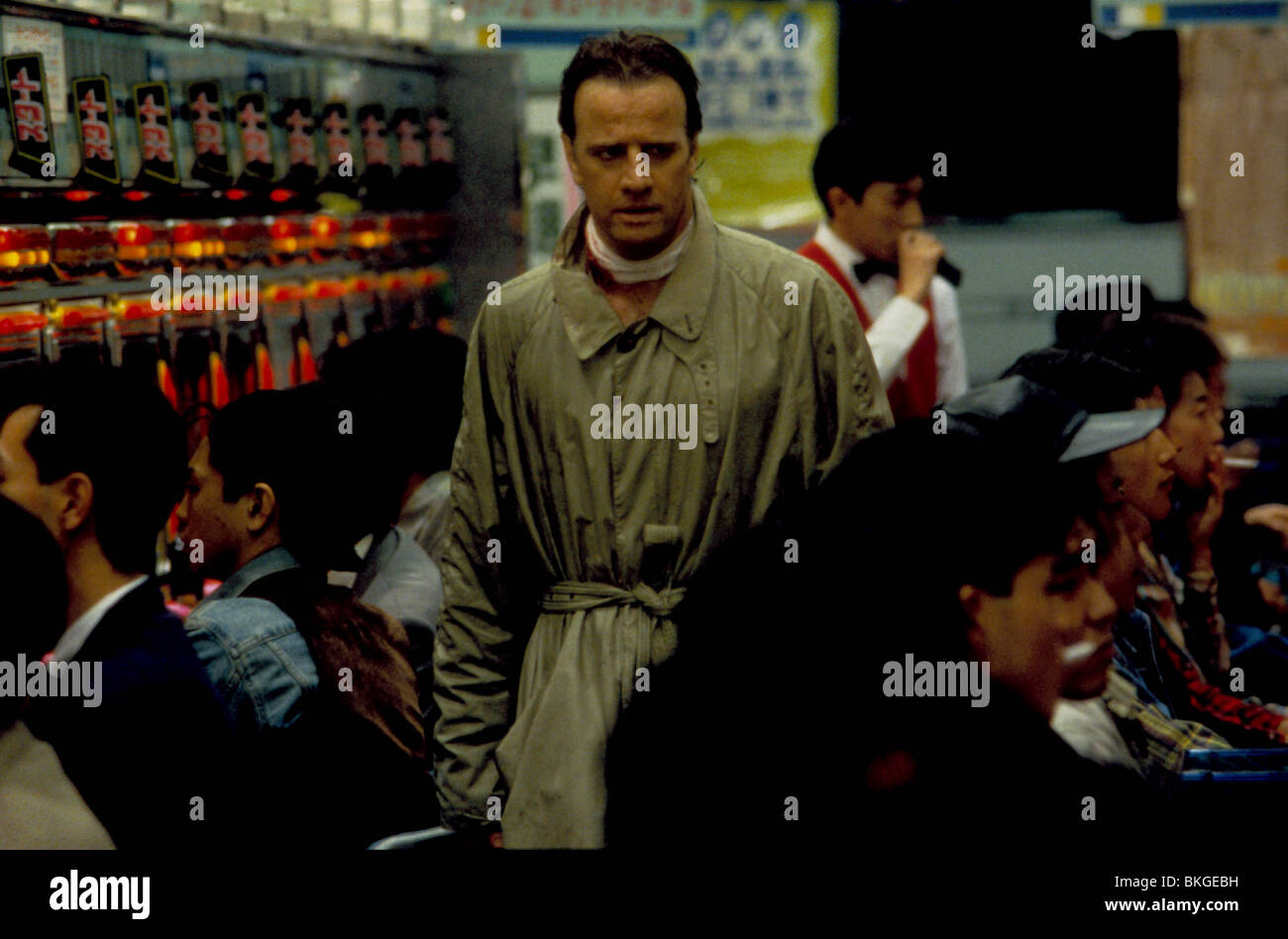 THE HUNTED (1995) CHRISTOPHER LAMBERT HUND 022 Stock Photo - Alamy