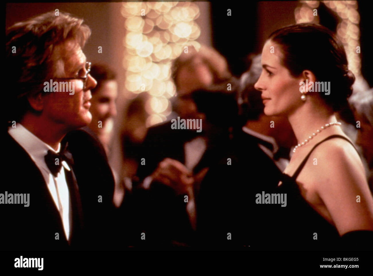 I LOVE TROUBLE (1994) NICK NOLTE, JULIA ROBERTS ILT 010 Stock Photo - Alamy