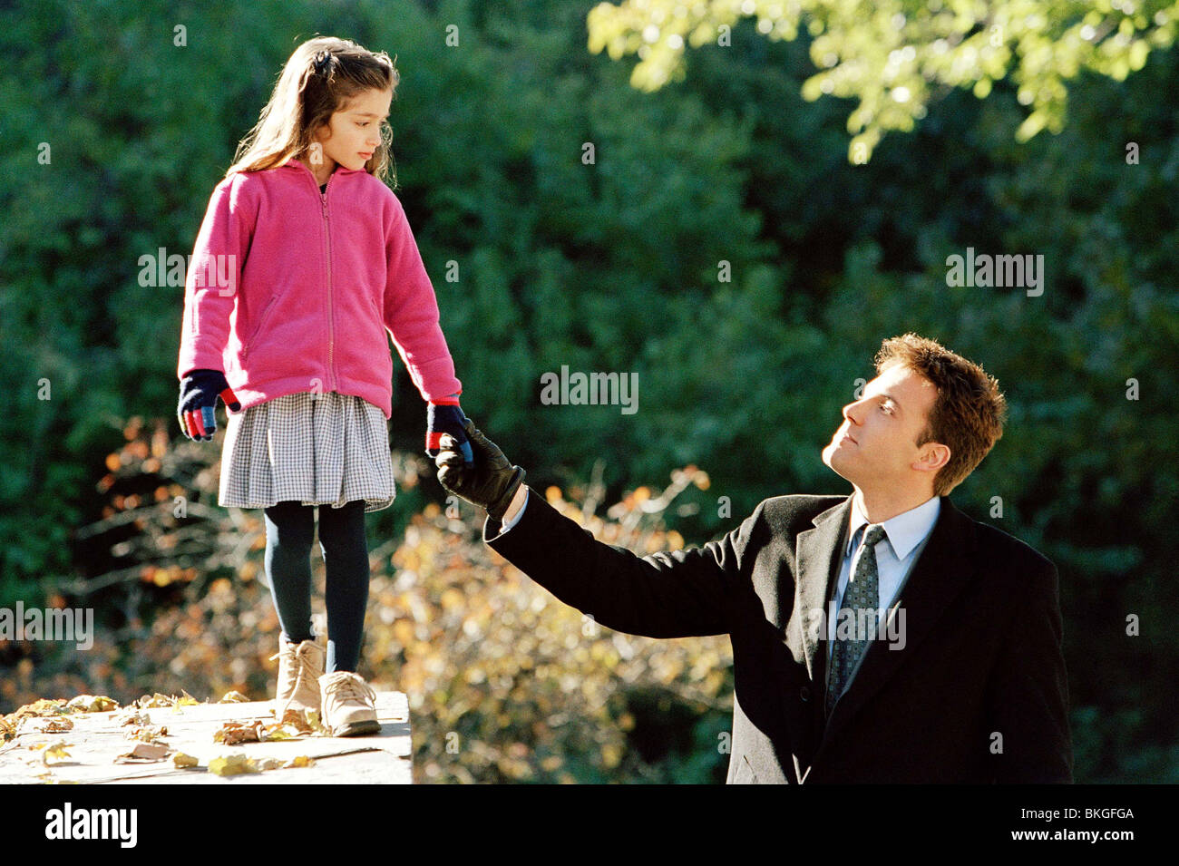 JERSEY GIRL (2004) RAQUEL CASTRO, BEN AFFLECK JERS 001-17 Stock Photo ...