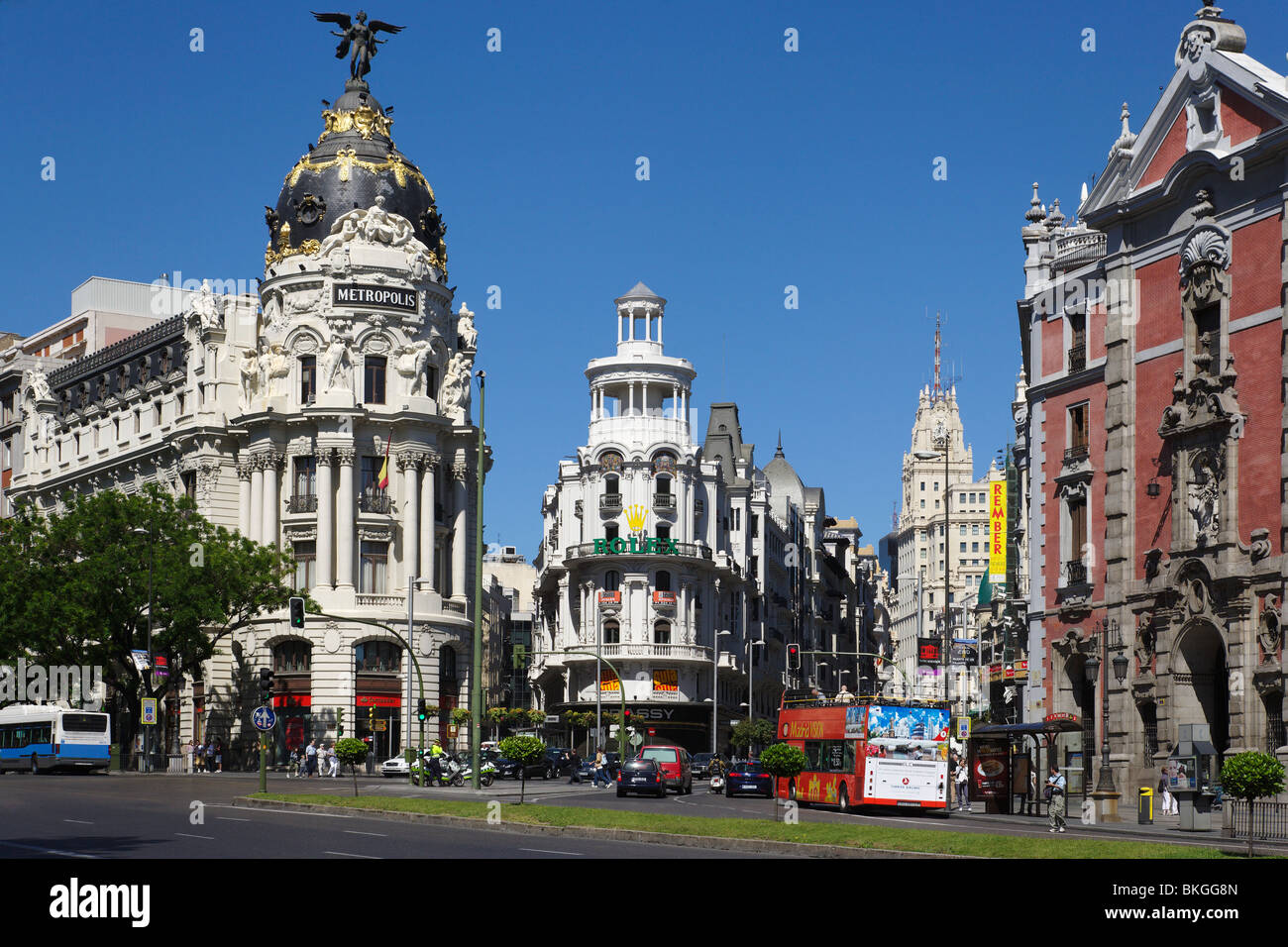 Metropolis Building, Gran Via, Madrid, Spain Stock Photo - Alamy