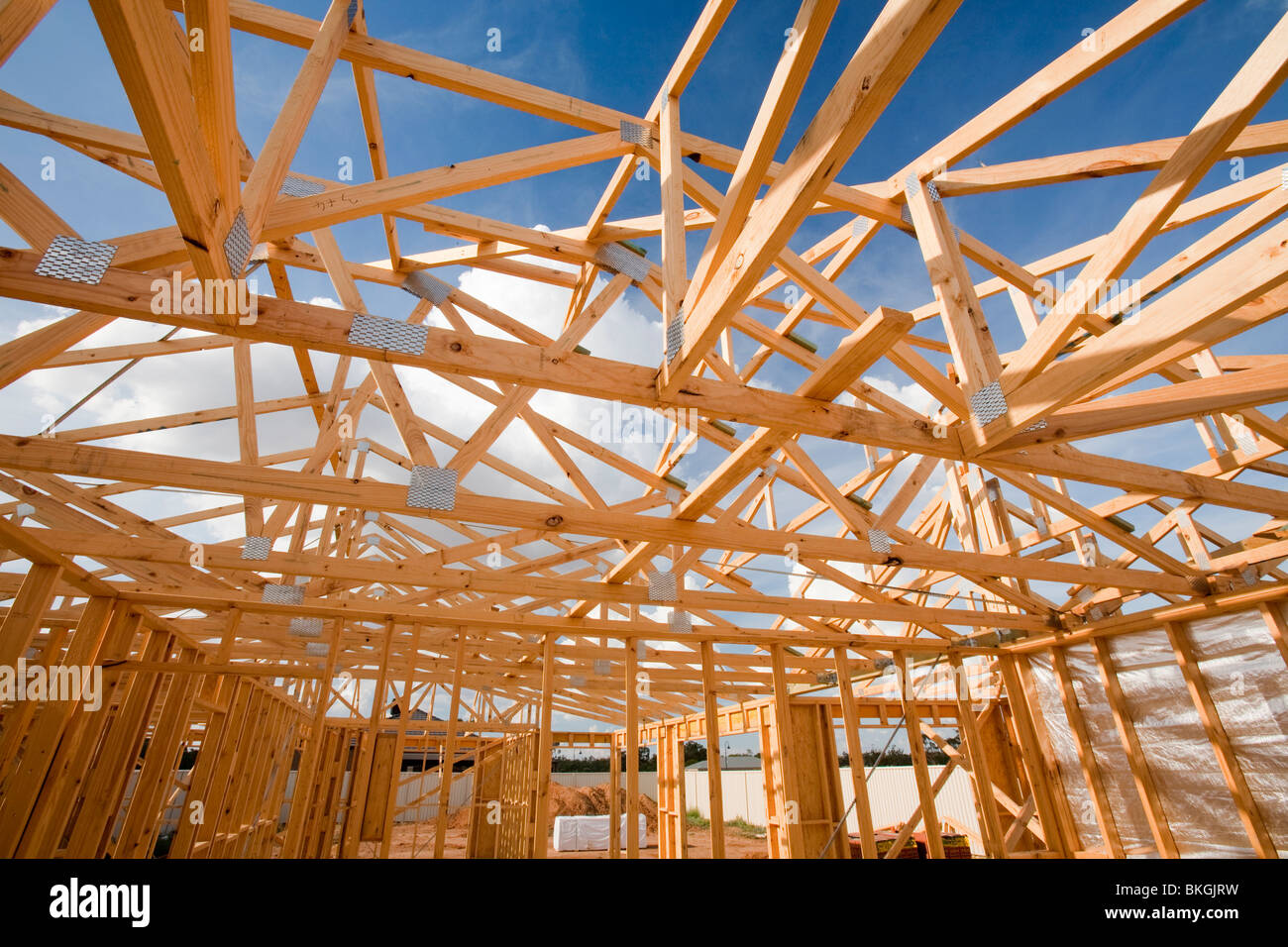 Timber frame construction houses hi-res stock photography and images ...