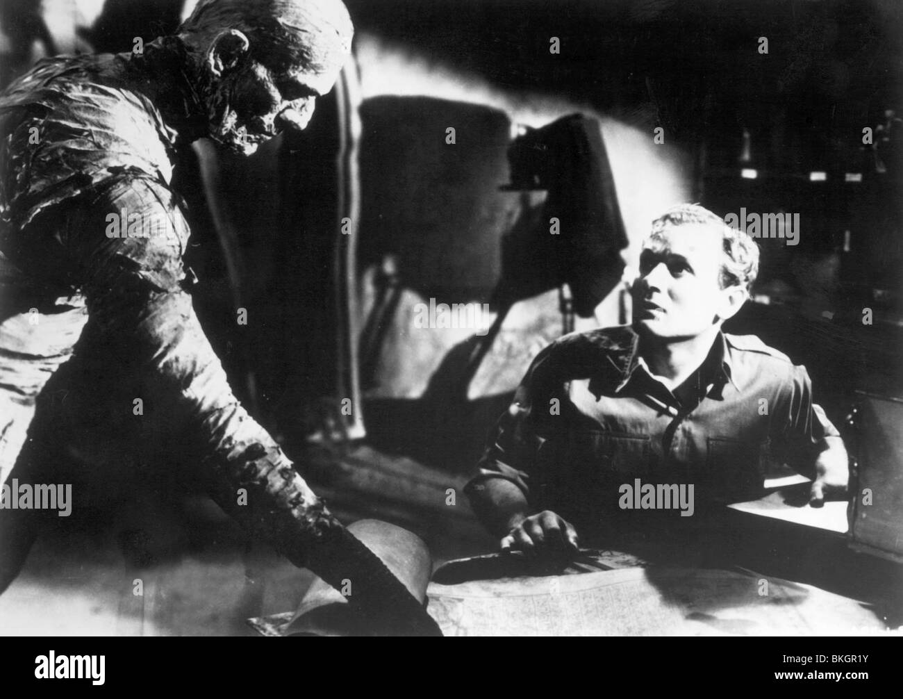 The mummy 1932 boris karloff hi-res stock photography and images - Alamy