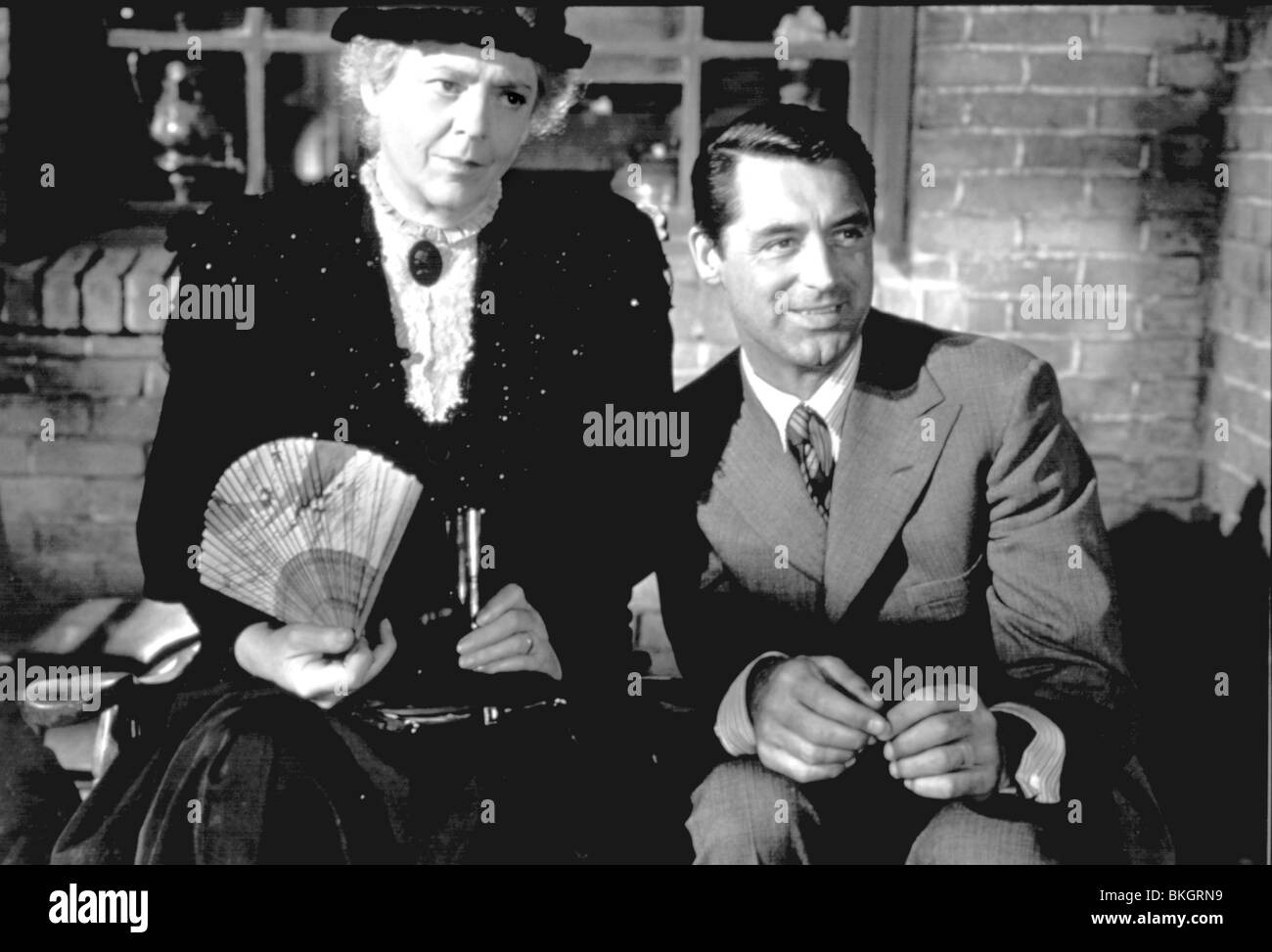 NONE BUT THE LONELY HEART (1944) ETHEL BARRYMORE, CARY GRANT NONE 003 ...