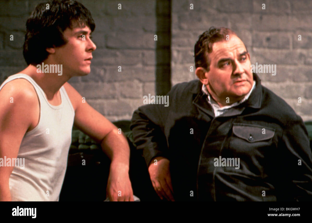 PORRIDGE (TV) RICHARD BECKINSALE, RONNIE BARKER PRDG 003 Stock Photo ...