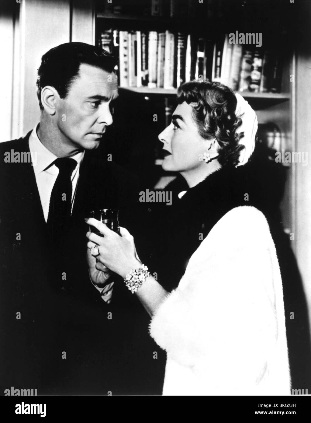 Queen bee film hi-res stock photography and images - Alamy